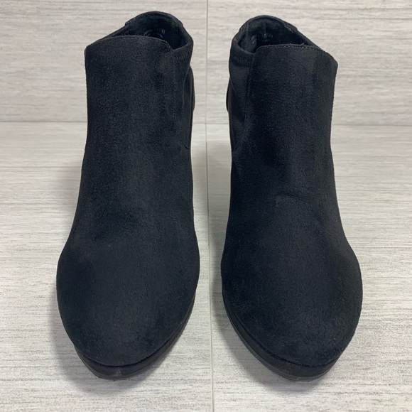 CL by Chinese Laundry | Shoes | Clby Laundry Va Sleek Uncle Bootie ...